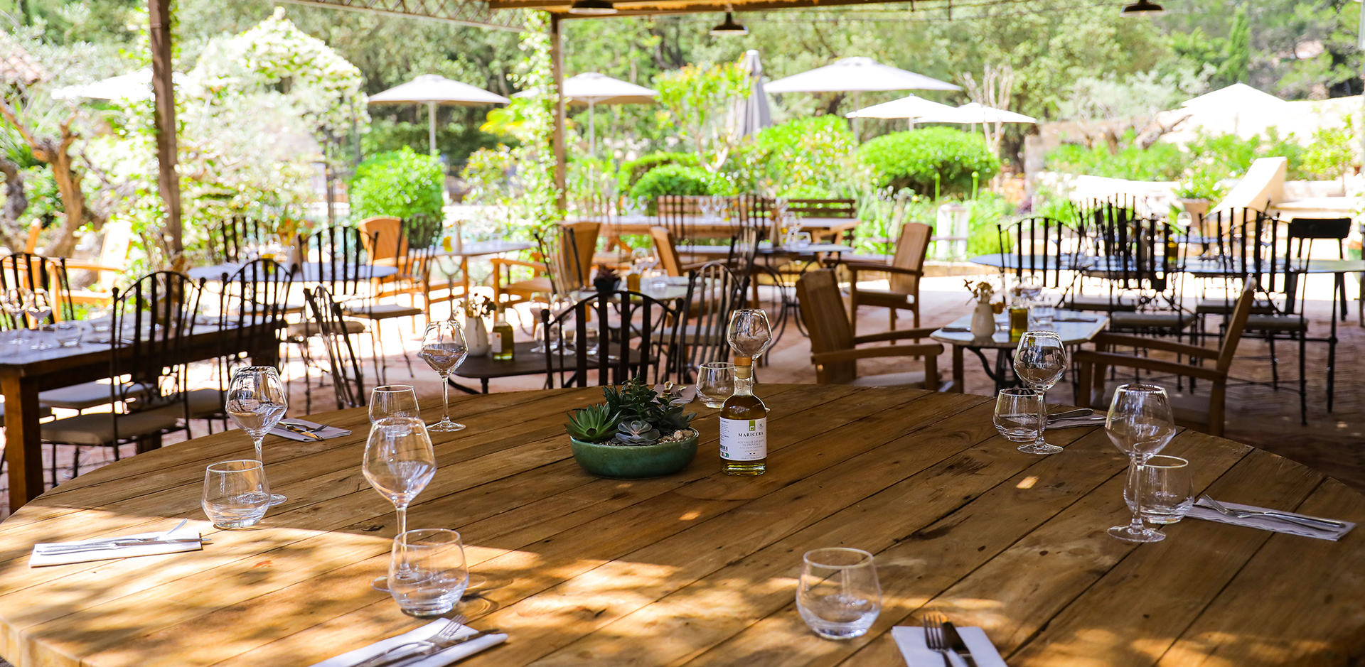 La Bastide d’Eygalières & Le Bistrot du Brau – Hôtel & Restaurant à Eygalières